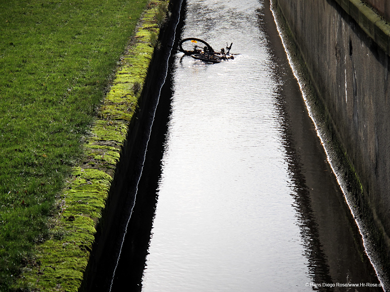 Fahrrad im Kanal – Geheimnis